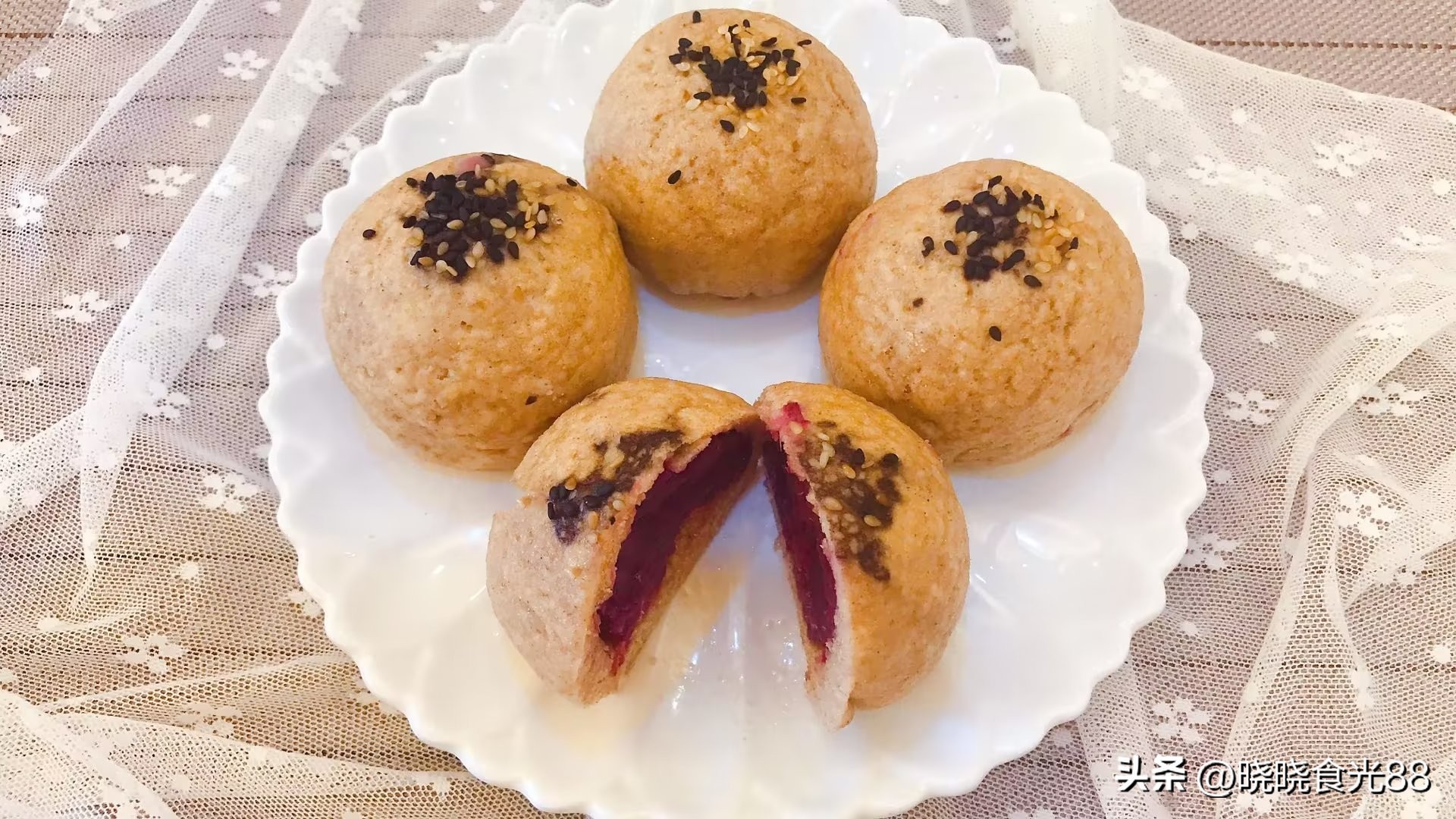 Homemade multigrain buns are so delicious that you won't get tired of ...