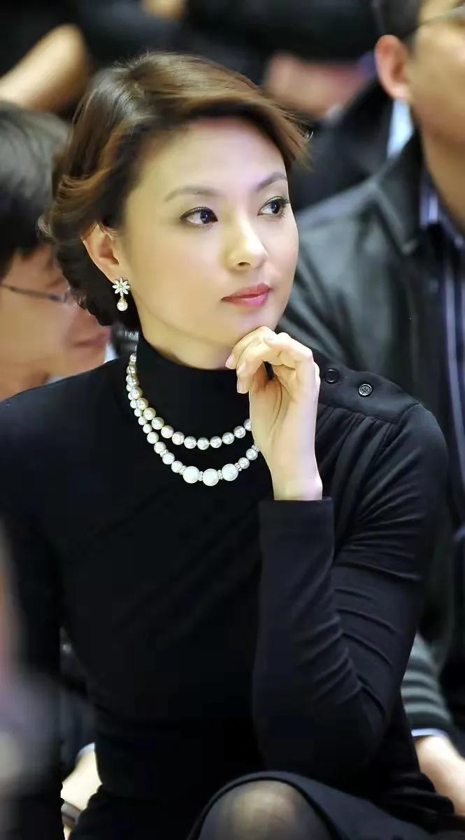 CCTV beauty Liu Fangfei, the boss is unmarried and sad - iNEWS