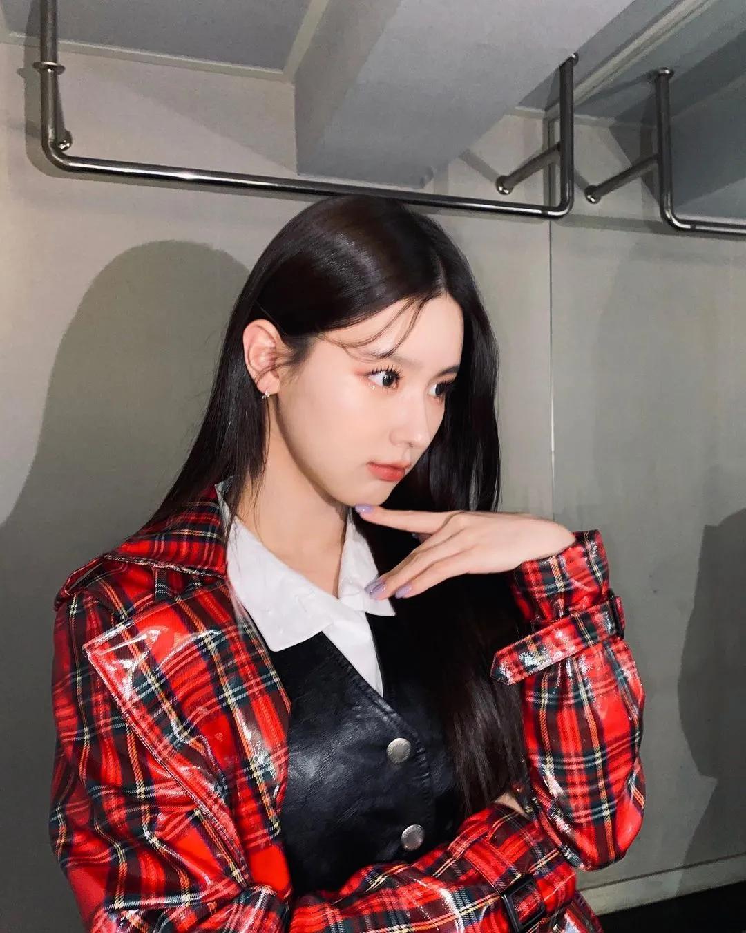 Chanel launched a "queue management system" to prevent purchasing ...