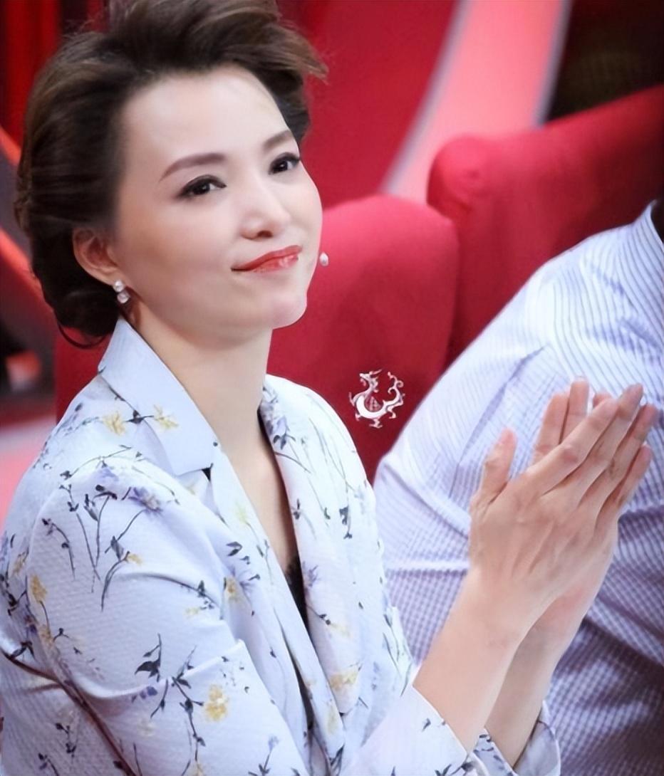 Dong Qing revealed the inside story of her marriage: If he hadn't abandoned me, I wouldn't be ...