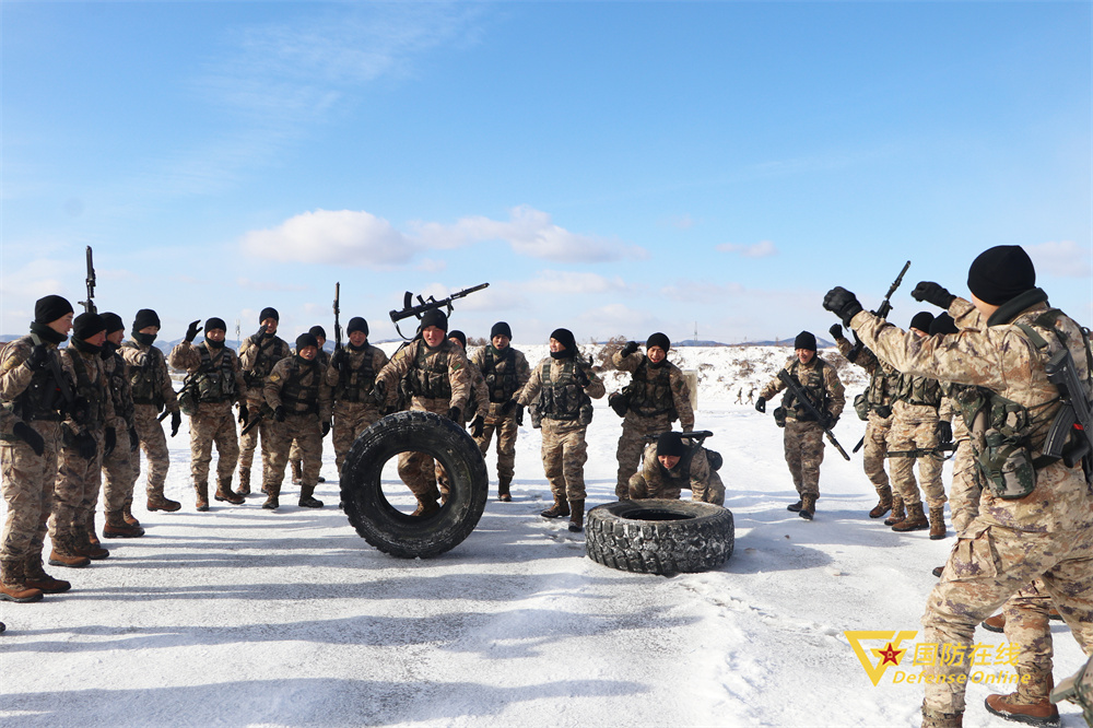 Fight the wind and snow!Officers and soldiers temper their courage in ...