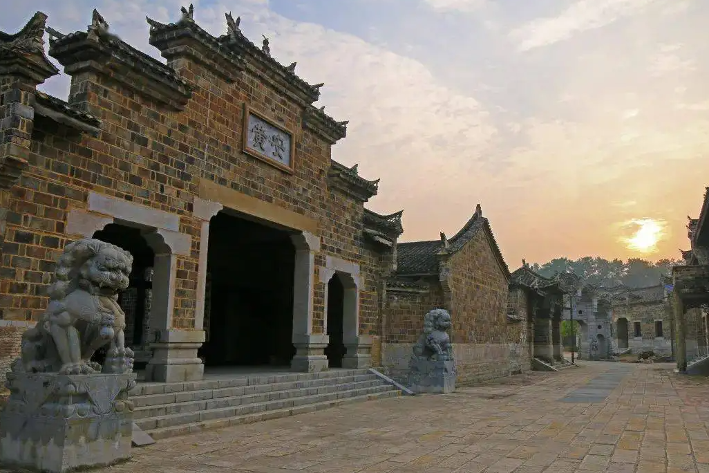 In 2009, the founding major general Jiang Tengjiao died, and his last ...