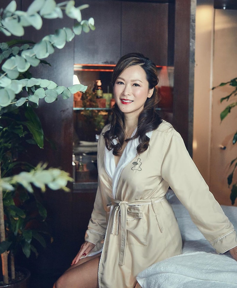 49-year-old Tong Ailing's "Rogue Doctor" plays Feng Chen and Tony Leung and Liu Qingyun to ...