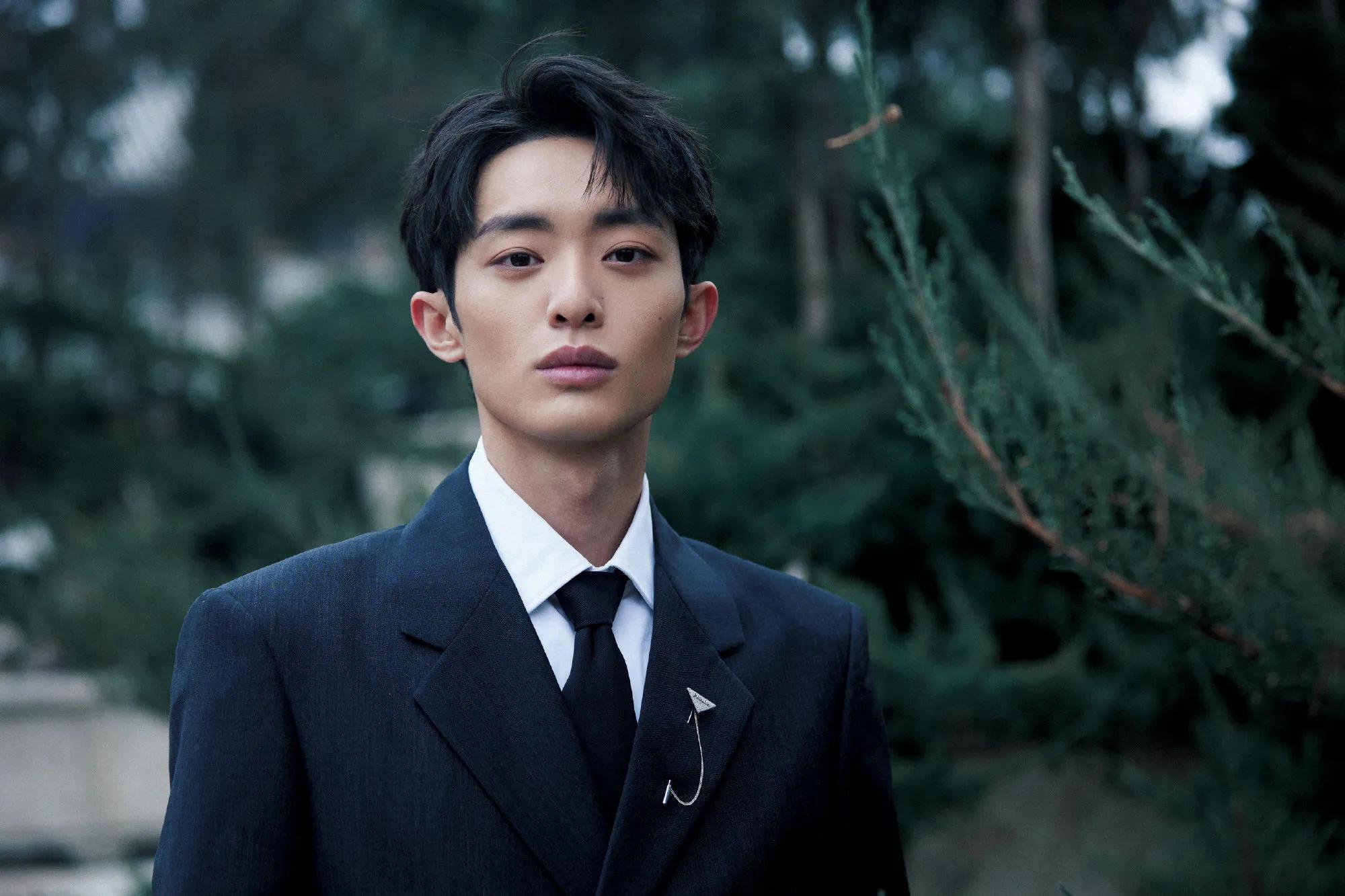 On the red carpet, Zhou Ye is like a princess, Kong Xueer and Yu Yan ...