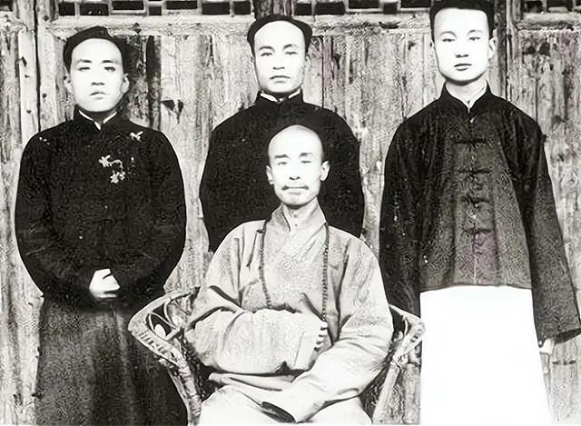 Master Hongyi's Past and Present - iNEWS