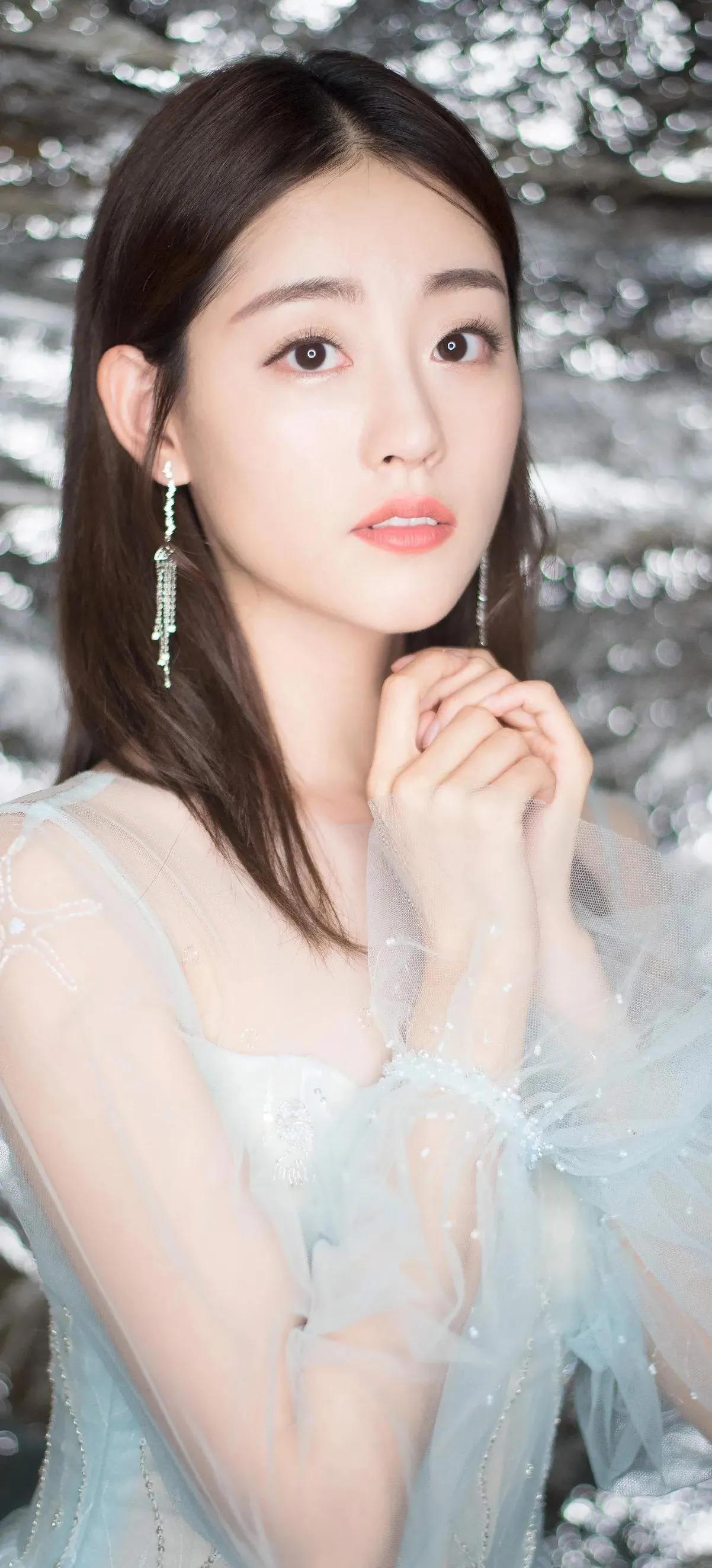 Zhu Xudan's stunning photo album - iNEWS