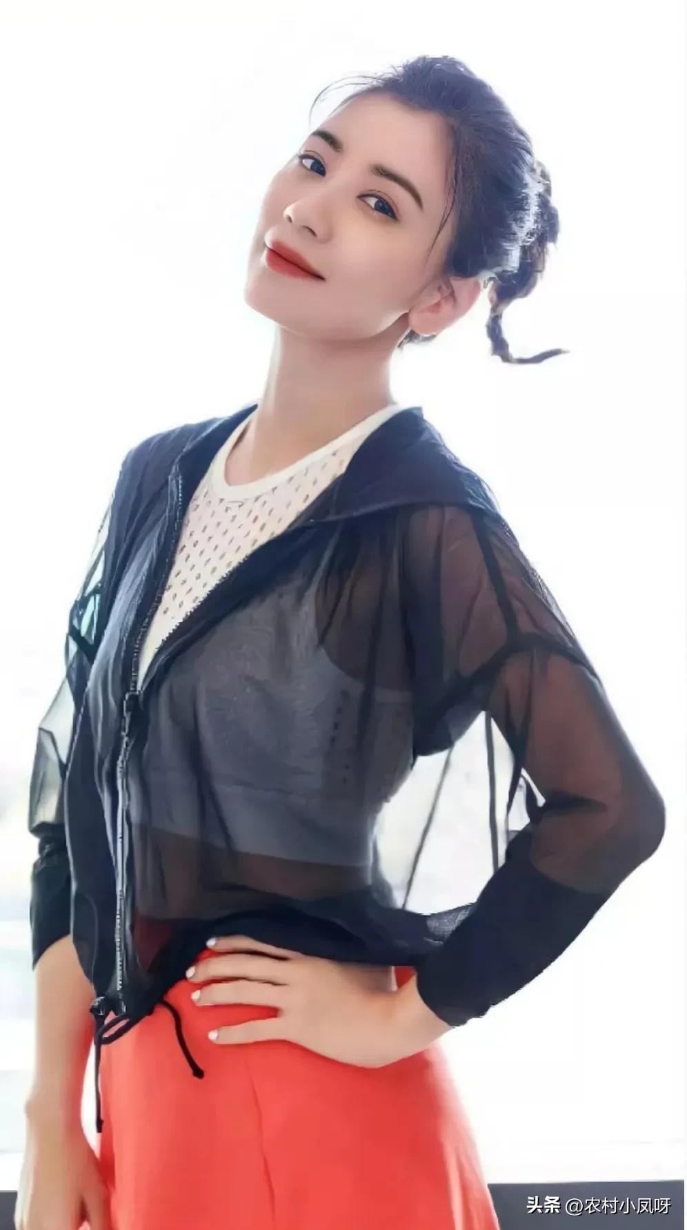 Share pictures - Jia Jingwen's beautiful photo, beautiful and charming ...