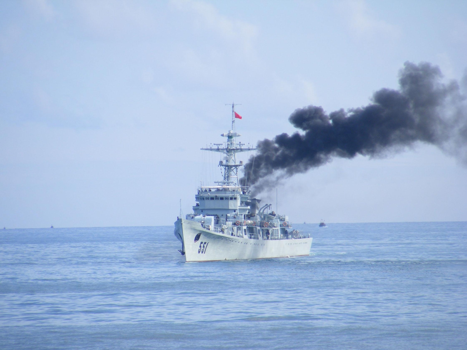The 053H1 class ship, equipped with a 517-meter wave radar, has pushed China's coastal defense ...