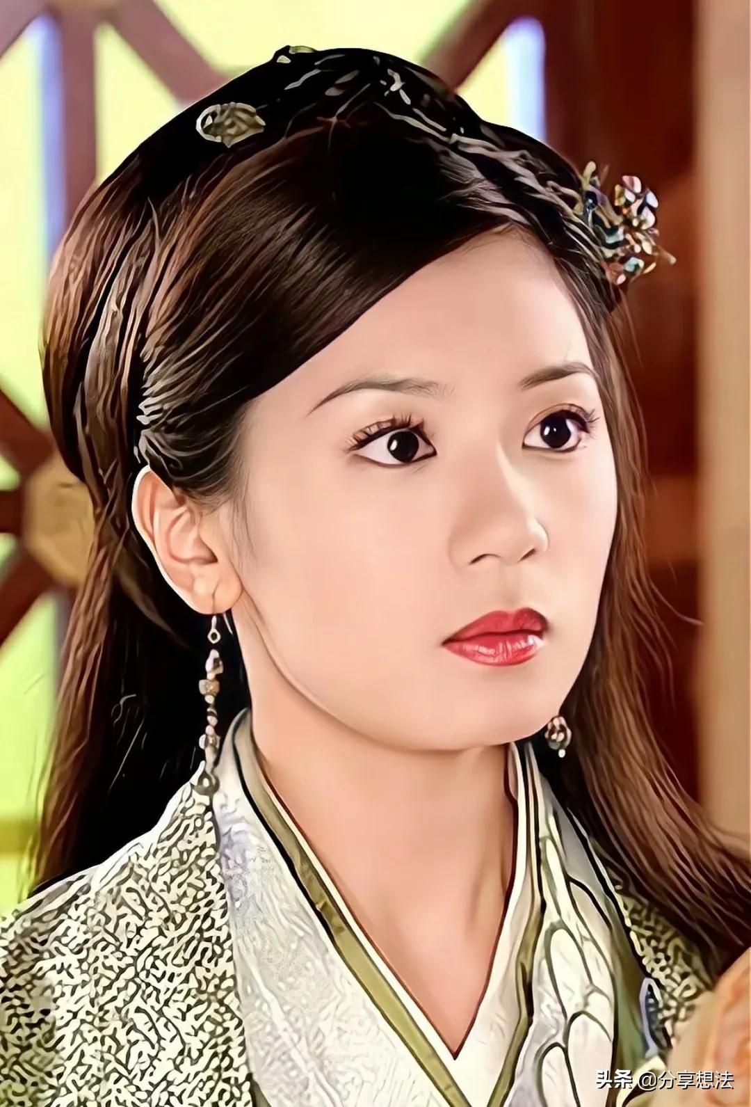 Jia Jingwen when she was young - iNEWS