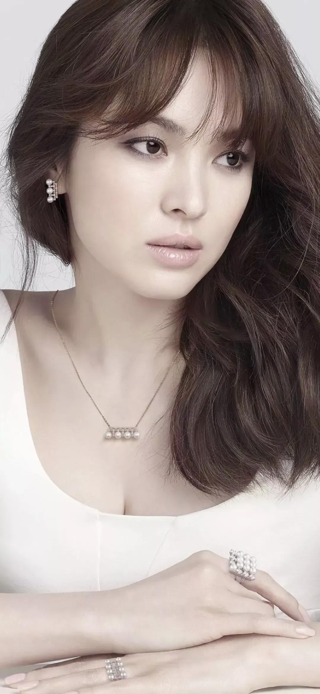 Korean beauty star Song Hye Kyo wallpaper photo, looks beautiful ...