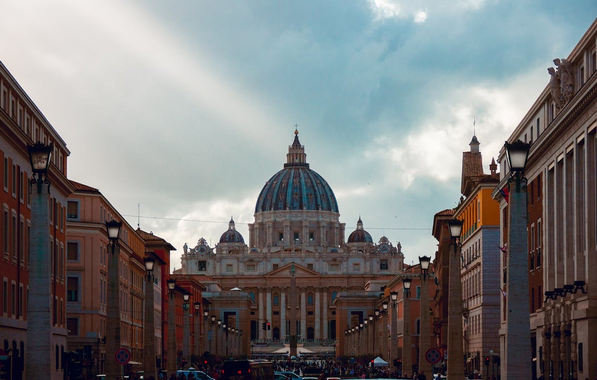The Pope and Elections in the Vatican - iNEWS