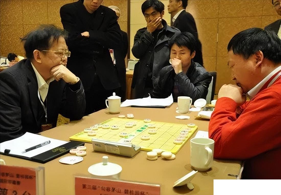 The dual identity of a librarian of the Museum of Literature and ...