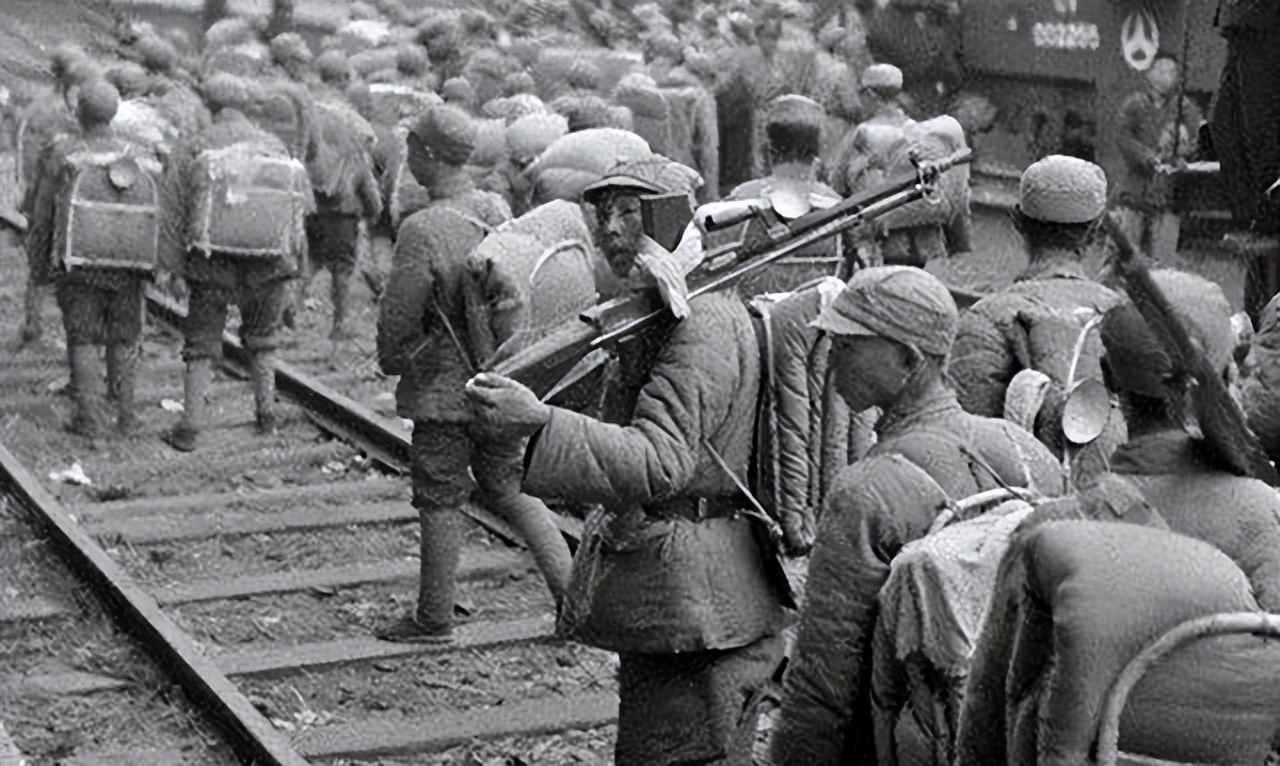 In the Battle of Huaihai, the national army sent 800,000 troops, but ...