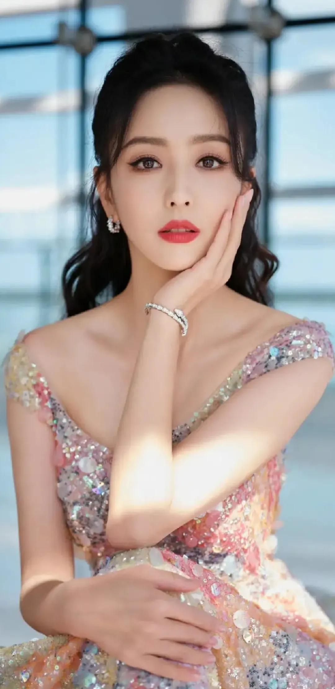 Star Beauty - Issue 69 Tong Liya - iMedia