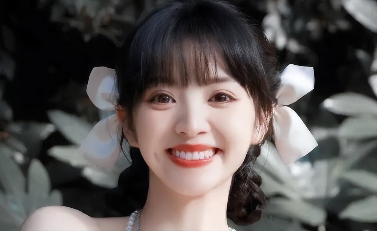 Qu Chu and Xiao Tian Xiwei showed up at the same hotel. The man went ...