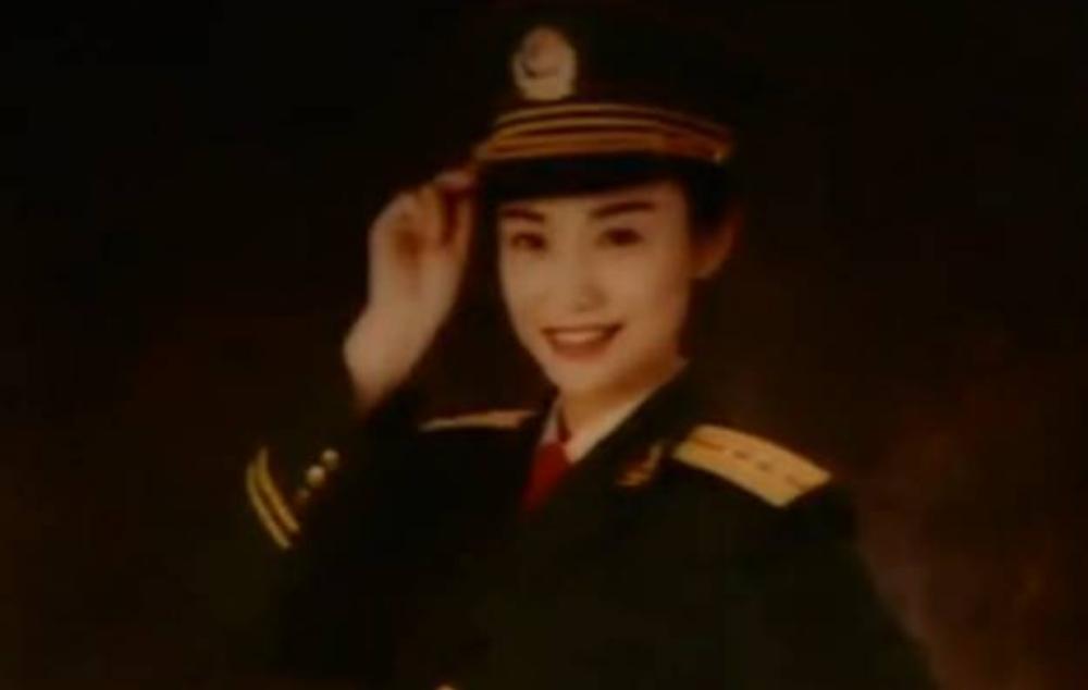 Bian Mei, the first female bodyguard in China - iNEWS