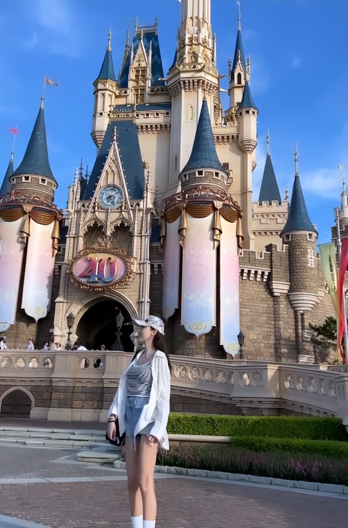 Jimmy Lin: My wife and children go on a trip, and the eldest son Kimi ...