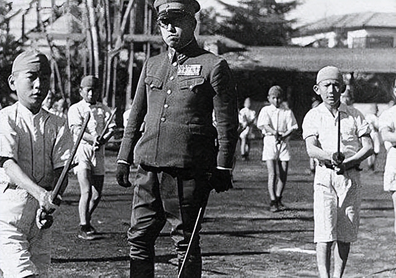 What did the Soviet Union do to Japan the night Japan surrendered in ...