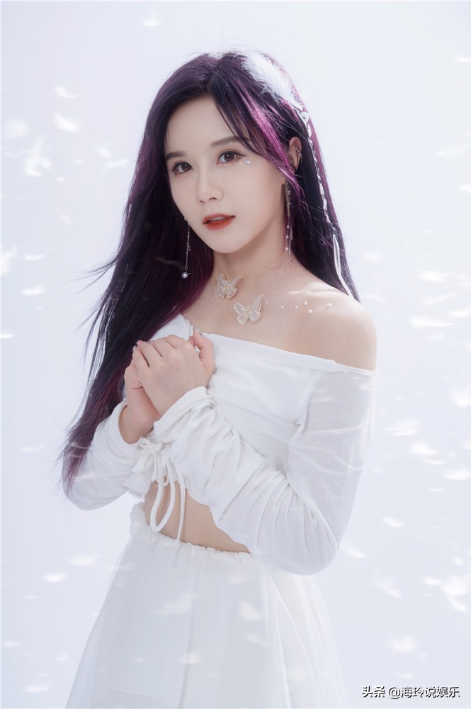 Duan Yixuan, a girl who has no prominent background and tries her best ...