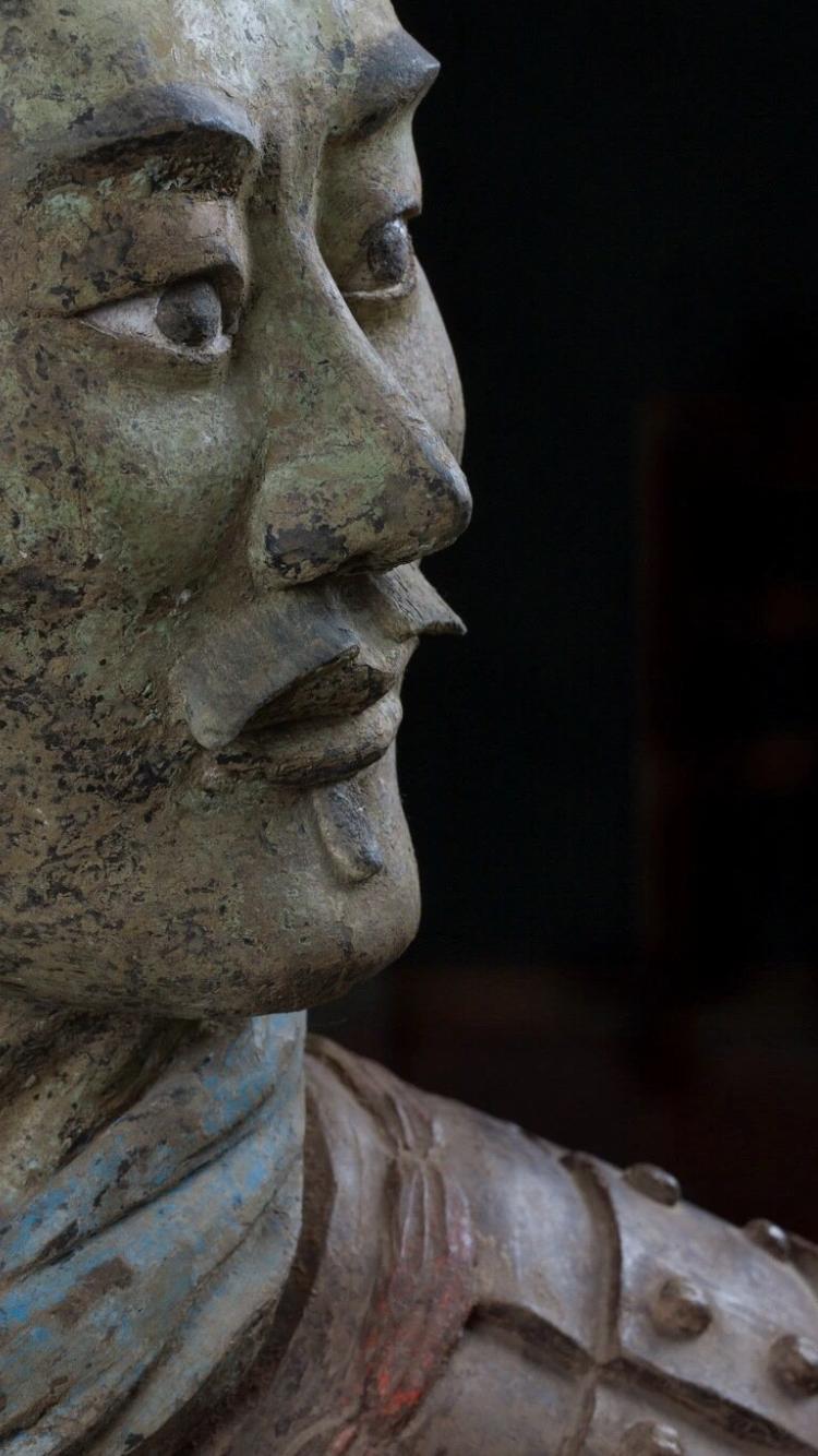 The "Han Purple" unearthed in the pit of the Qin Dynasty is actually ...