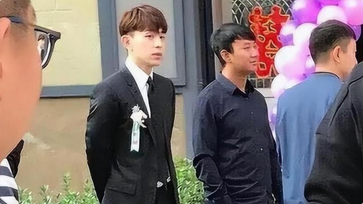 One year after "quitting the Internet", looking at Deng Lun's current "dilemma" is very hateful ...