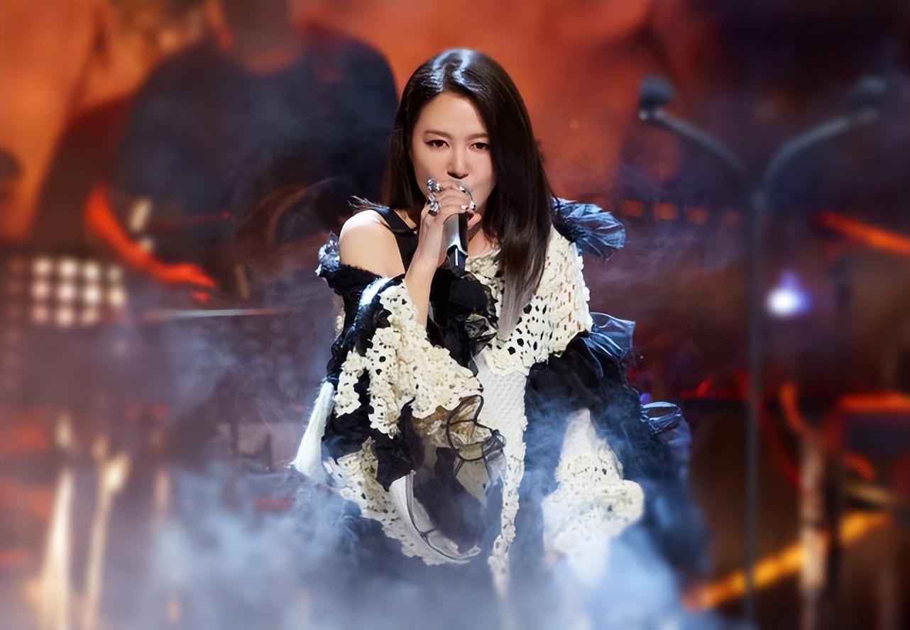 Sister Lang's 3 into a group night: Tan Weiwei missed the top three, it ...