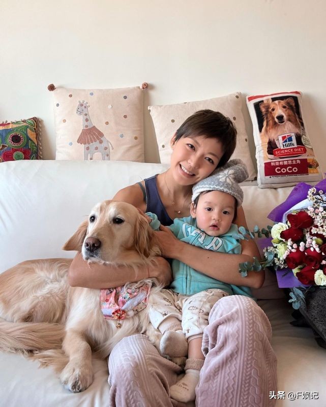 Hong Yongcheng sent flowers to congratulate his wife on her birthday ...