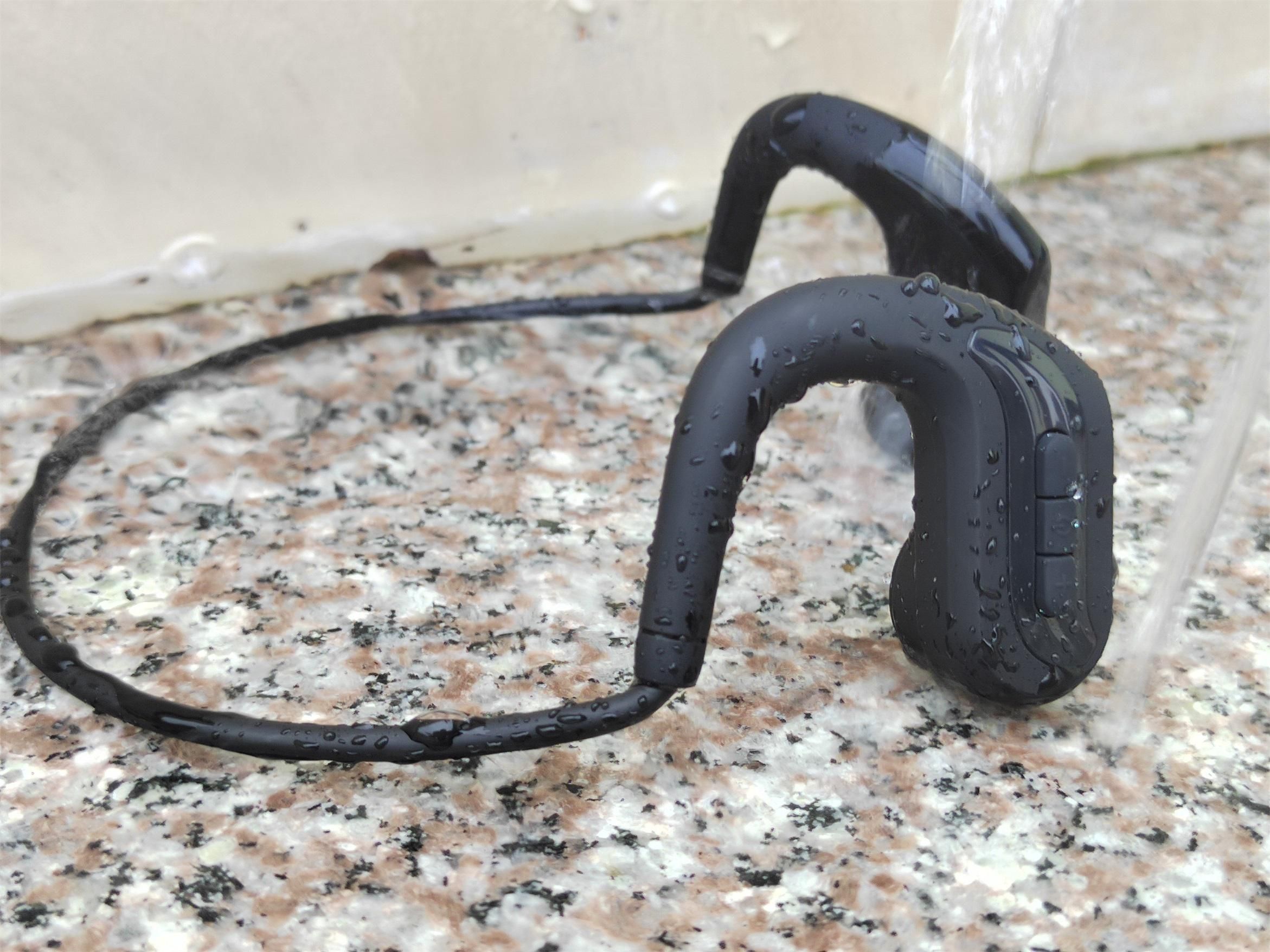 Yongyuan Y9 swimming headphones let you feel the beauty of music in the ...