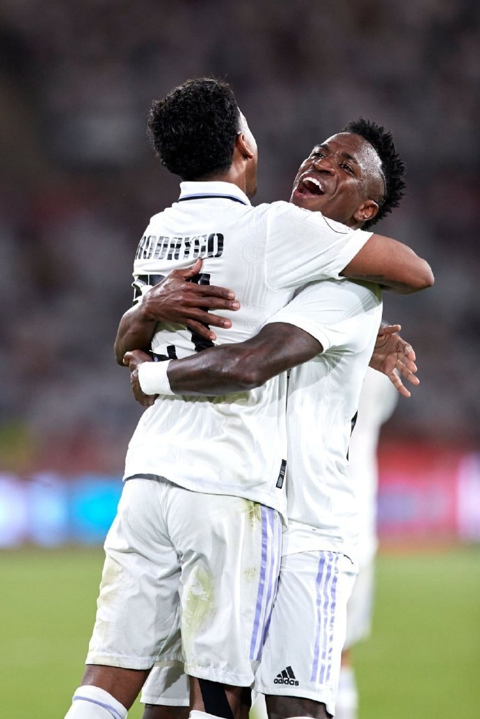 Real Madrid officially announced the new owner of the No. 7 + No. 11 ...