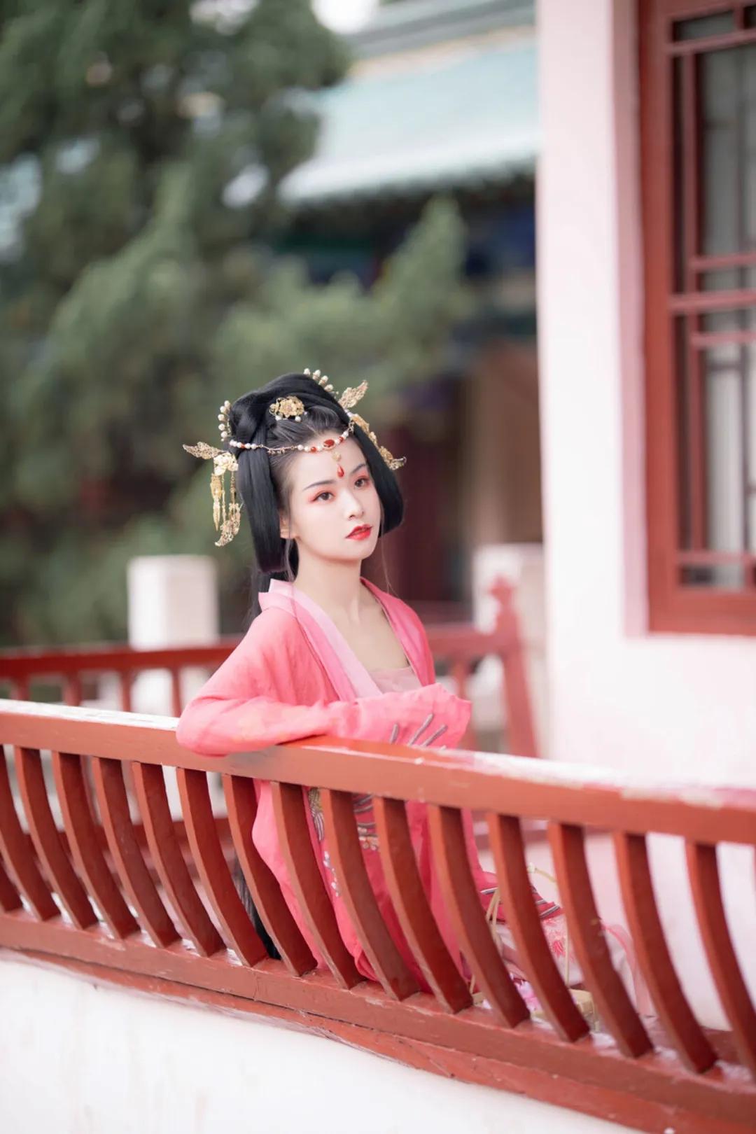 As soon as the golden wind and jade dew meet, they will win but there ...