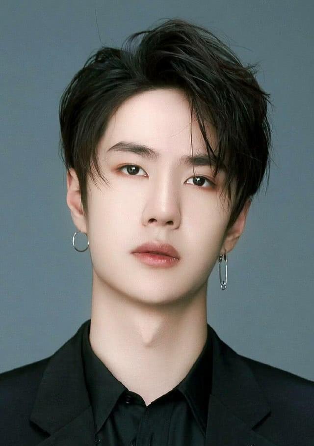 The GQ Ceremony is coming soon, Gong Jun and Yang Mi confirmed that ...