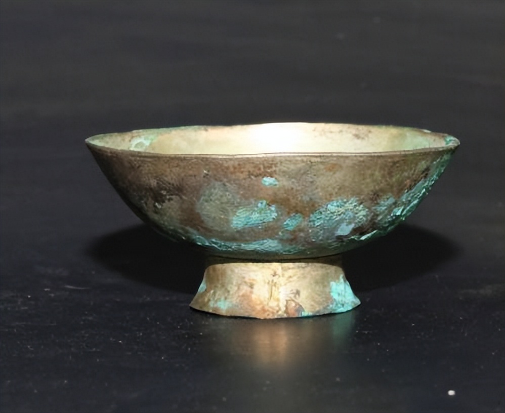 Research on the Ancient Palace Tableware in Beijing - iNEWS