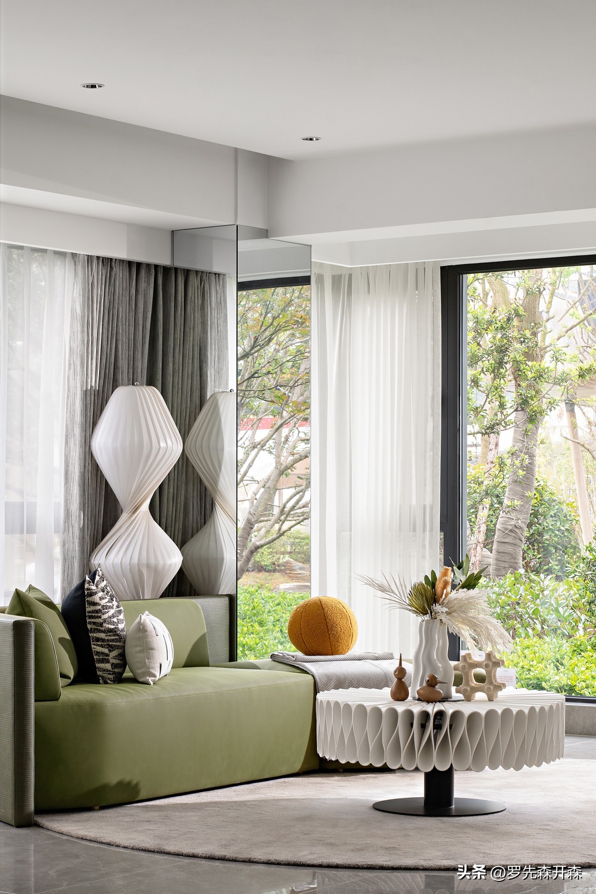 Simple and elegant fashion design, poetic green and fresh - iNEWS