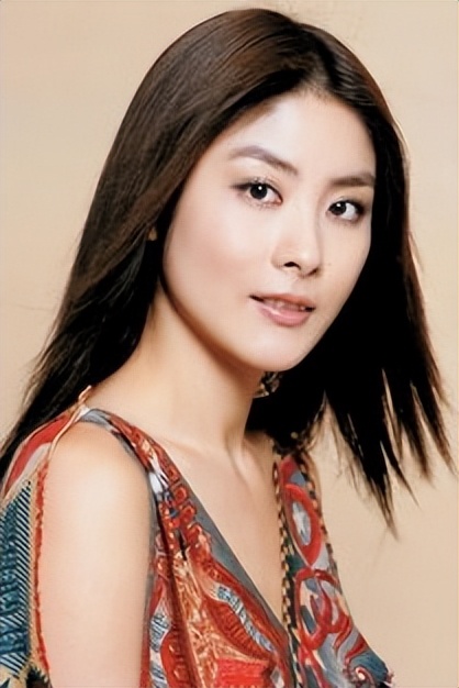 Kelly Chen: A Hong Kong princess who was born with a golden key in her ...