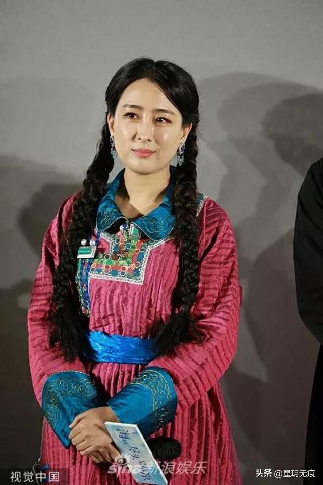 Ma Su attended the press conference of "The End of the Sea is the ...