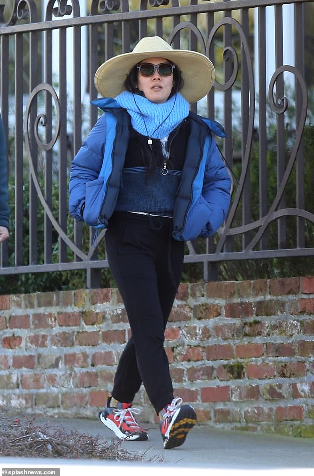 Huang Ali is suspected of reuniting with her ex-husband, who still ...