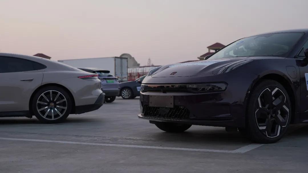 After 13 hours, I measured the real battery life of the extremely ...