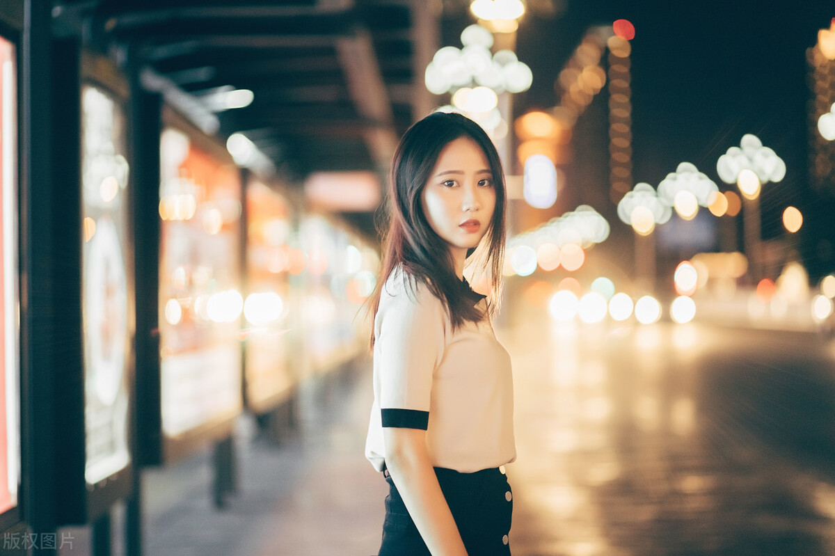 A woman with a pointed chin Vanves - iNEWS