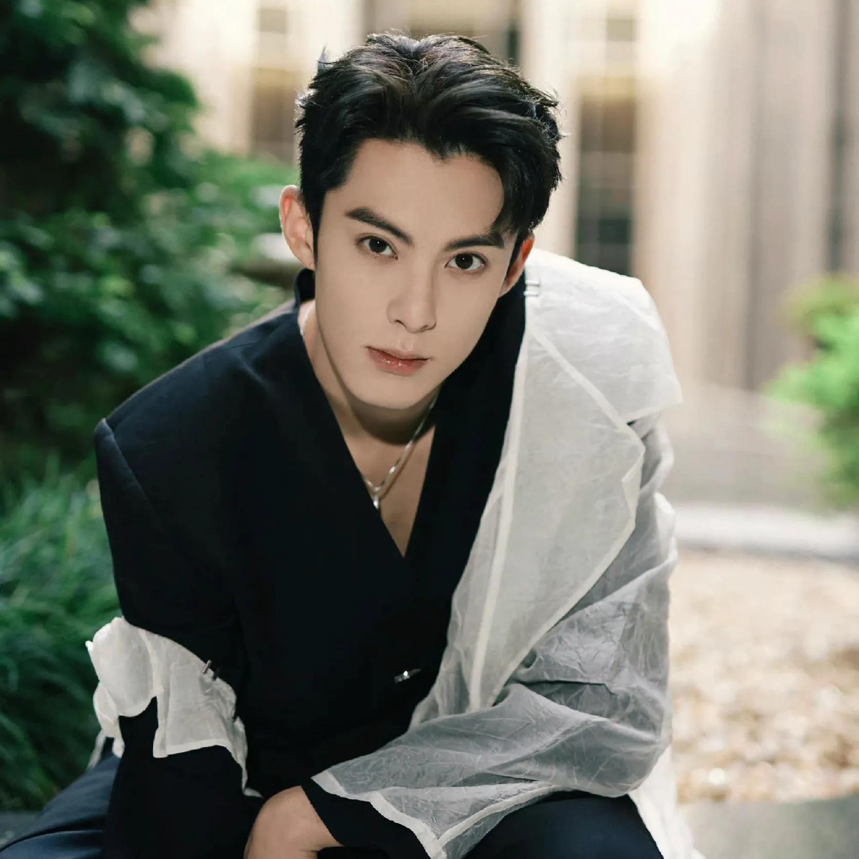 Little Gossip, Zhang Yixing, Fan Chengcheng, White Deer, Wang Hedi ...