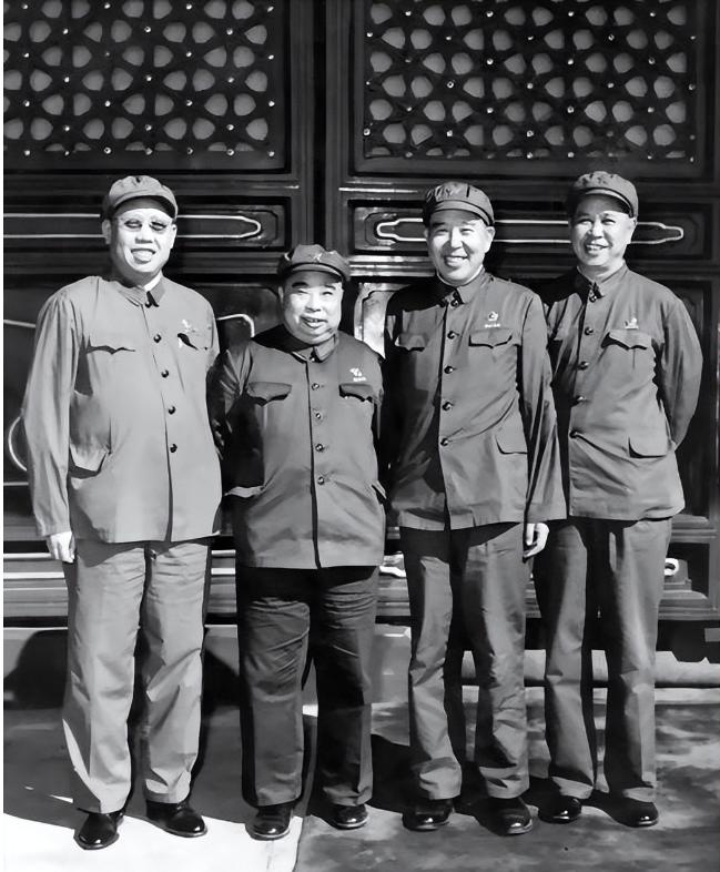 He once made great military exploits, but he let Lin Biao go during the ...