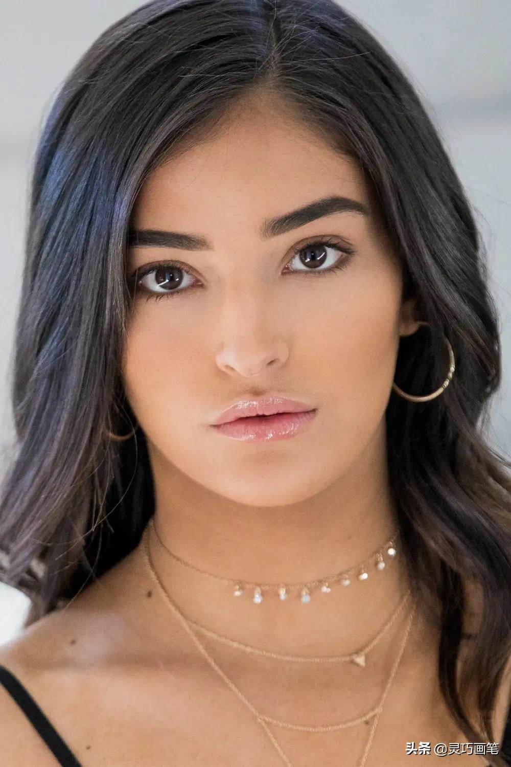 European and American star Emily Willis: After being persuaded by her ...