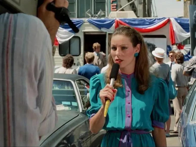 Discover art with a civilized eye - stunning goddess Annette Haven - iNEWS