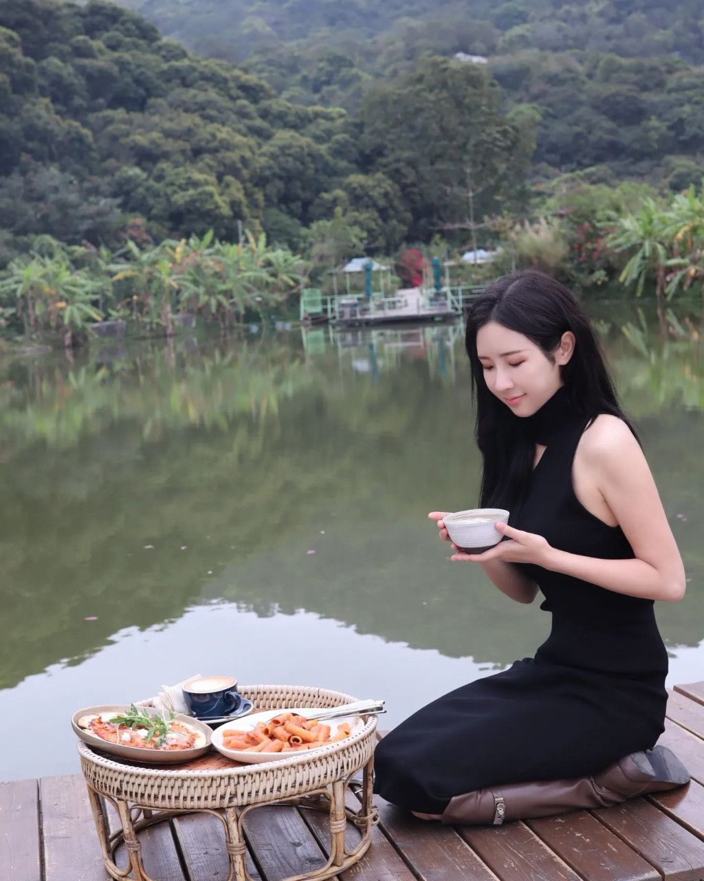 From Li Yingyi's recent photos, I can see a different kind of ...