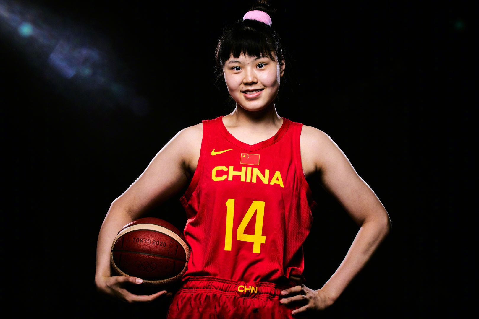 Extra!Li Yueru signs with WNBA Chicago Sky - iNEWS