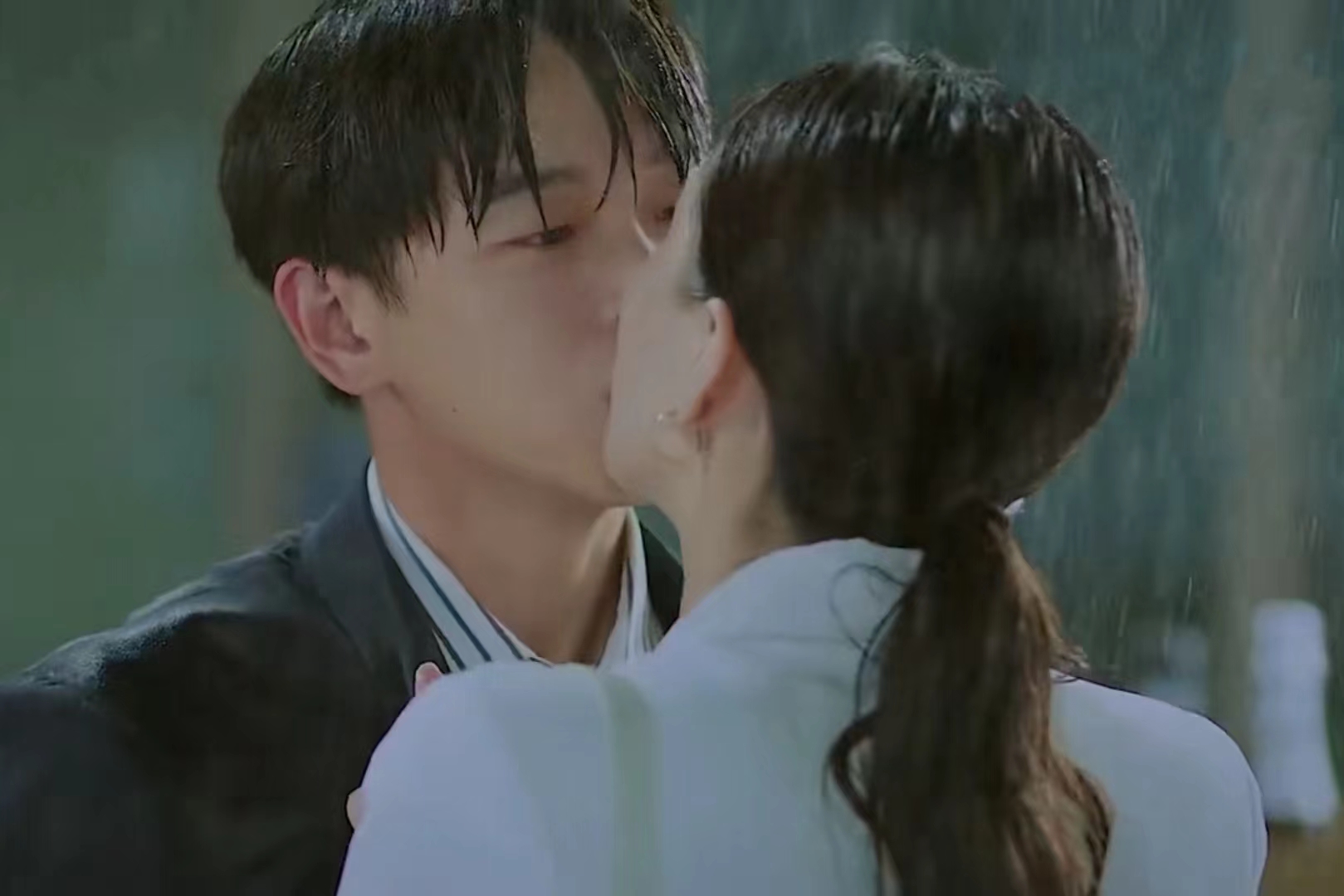 Jiang Shuying and Peng Yuchang group CP, too many kissing scenes make netizens dissatisfied ...