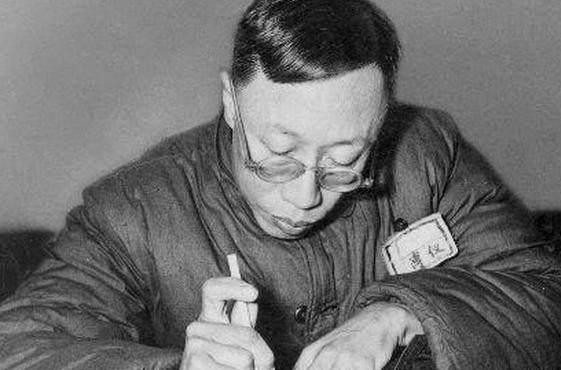 How did Puyi view his status as the last emperor? He once defended Liu ...