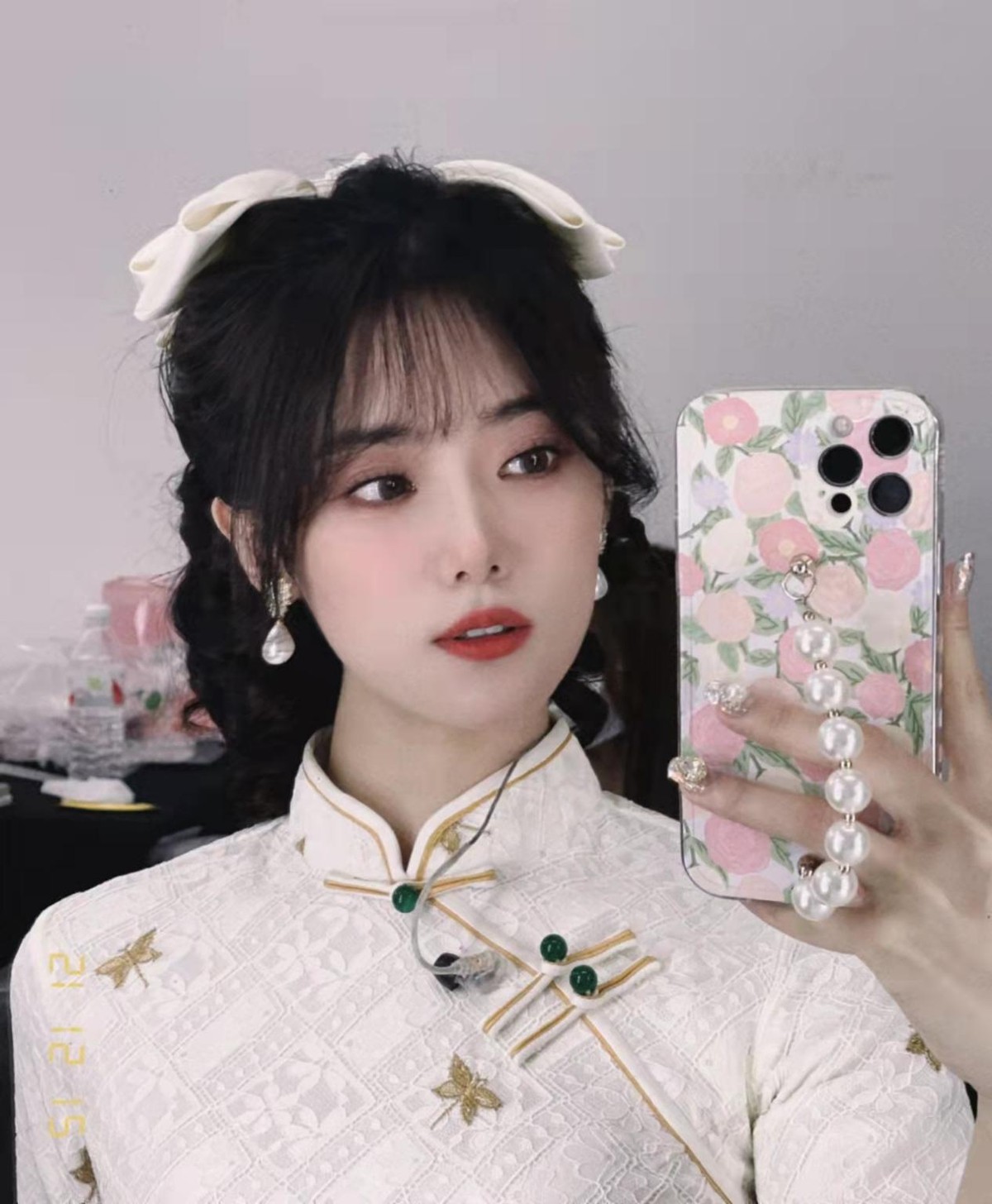 LPL female hosts have masters?Yu Shuang reunites with Guan Zeyuan ...