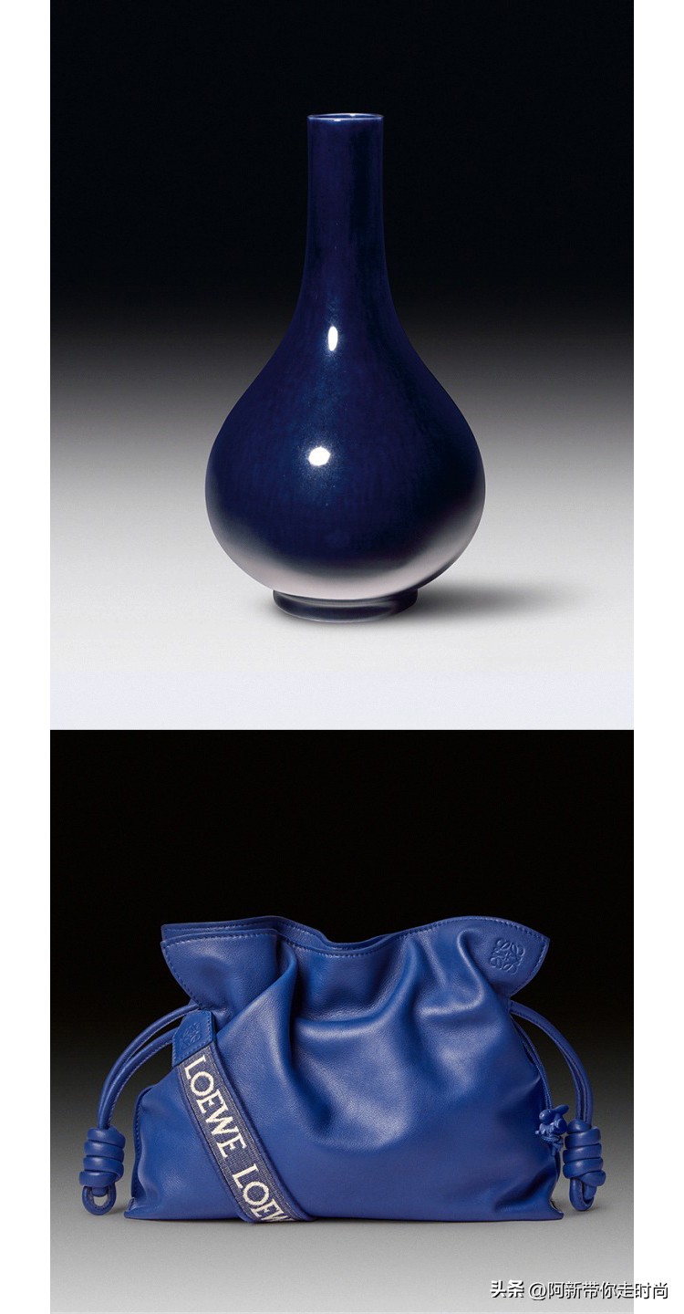 LOEWE launched the "Chinese monochrome glaze" series of handbags ...