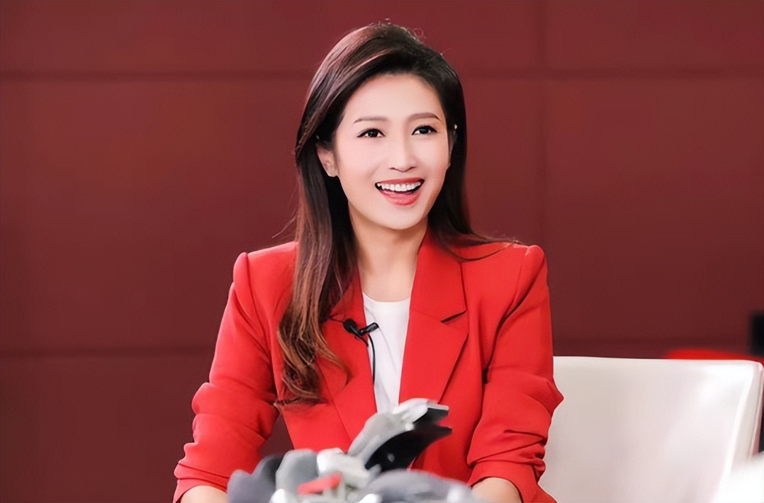 Chunni: She is the first sister of Beijing TV, the second marriage is ...