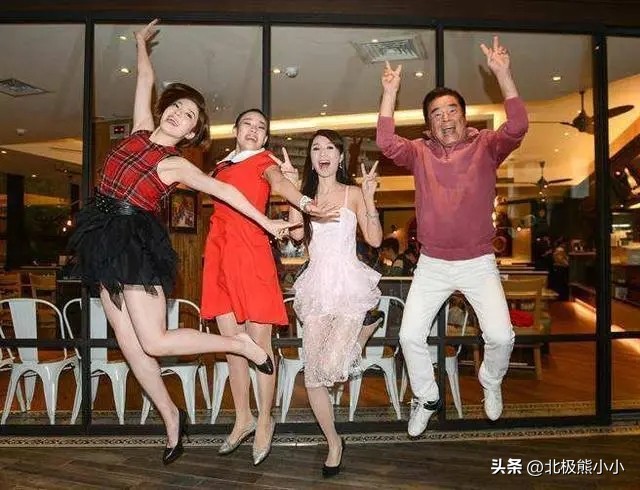 Three wives and four concubines live in the same house, living in ...